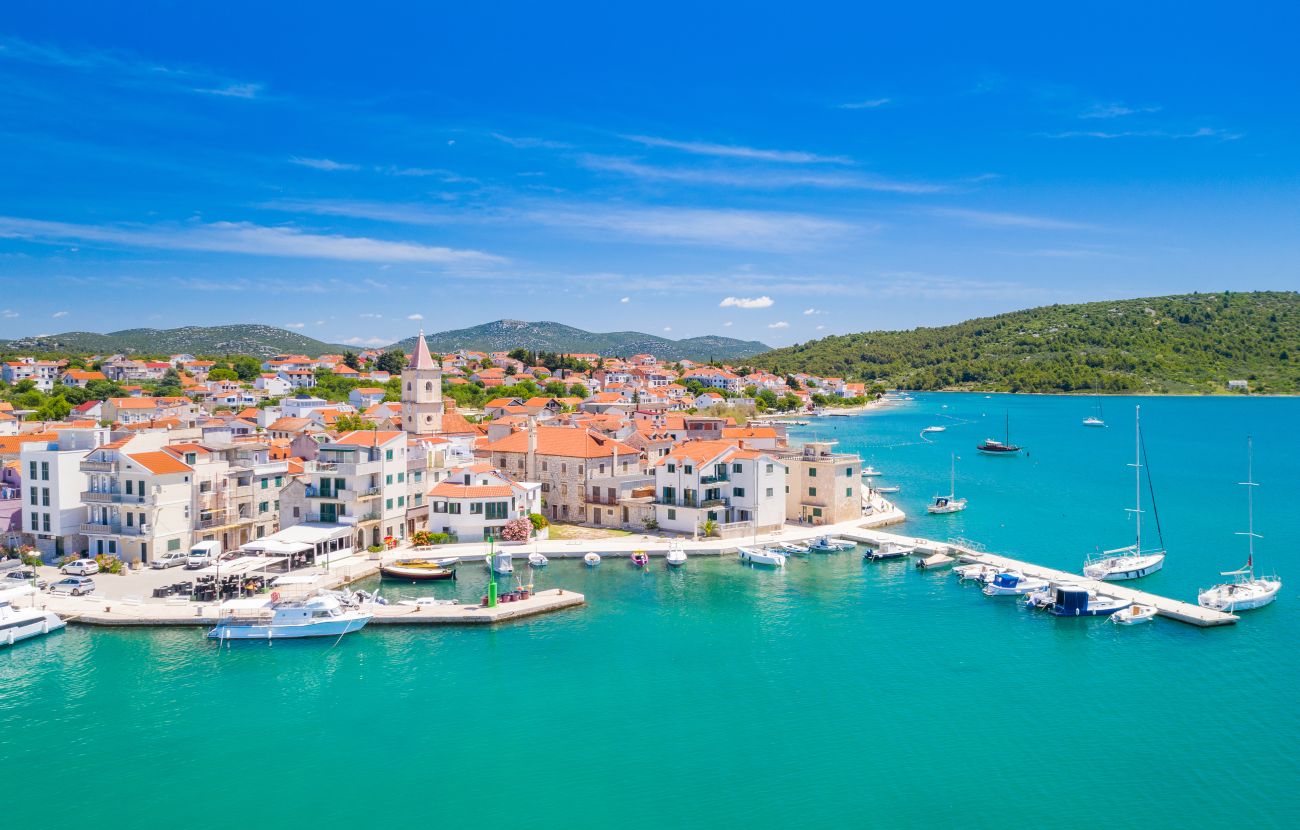 Pirovac na moru, hotel za dvoje samo 78 € – Lovci na Odmore